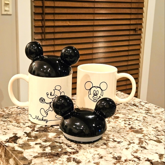 Disney | Kitchen | Disney Mickey Mouse Linear Sketch Mickey Ear Lid ...